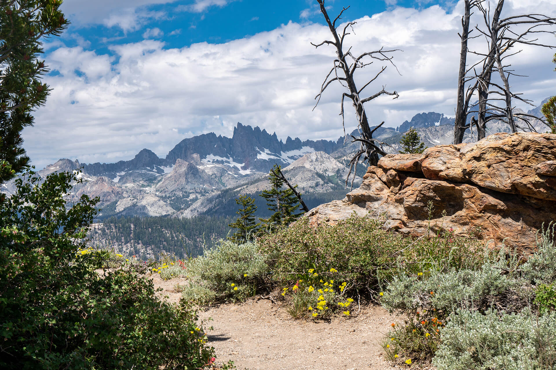 Mammoth Lakes Vacation Condo Rentals | Seasons 4 Lodging